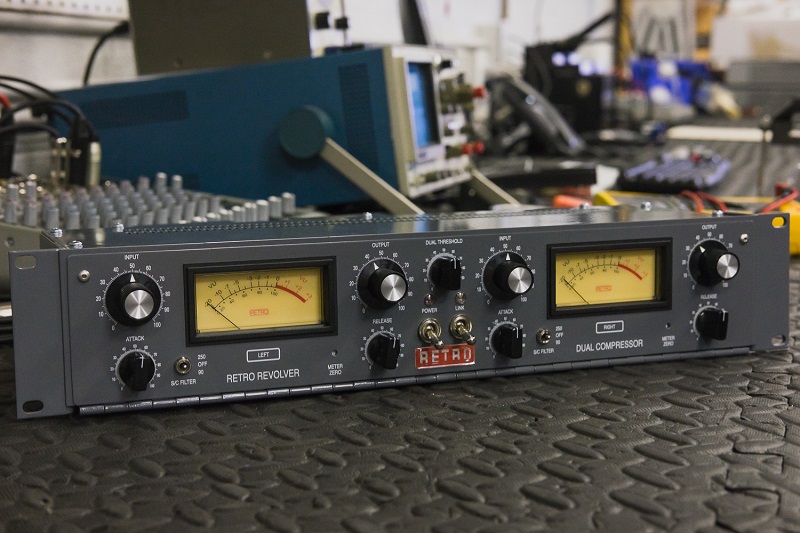 Vintage King: Review Retro Instruments REVOLVER – Retro Instruments ...